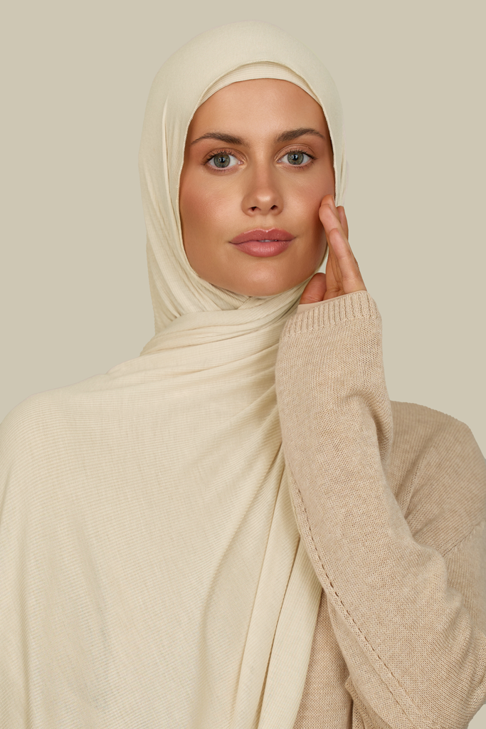 Off White Ribbed Bamboo Jersey Hijab – Elise Fayre